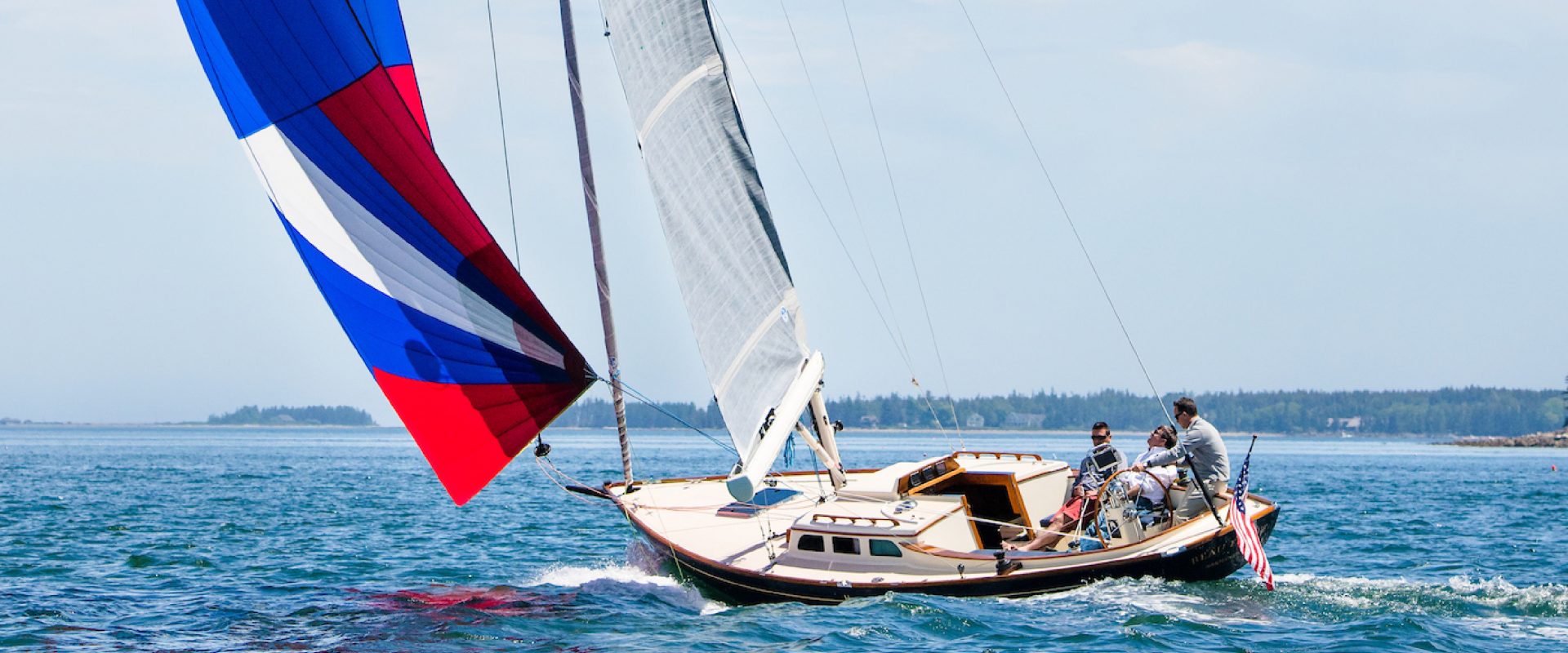 Morris Yachts - Hinckley Yacht Brokerage